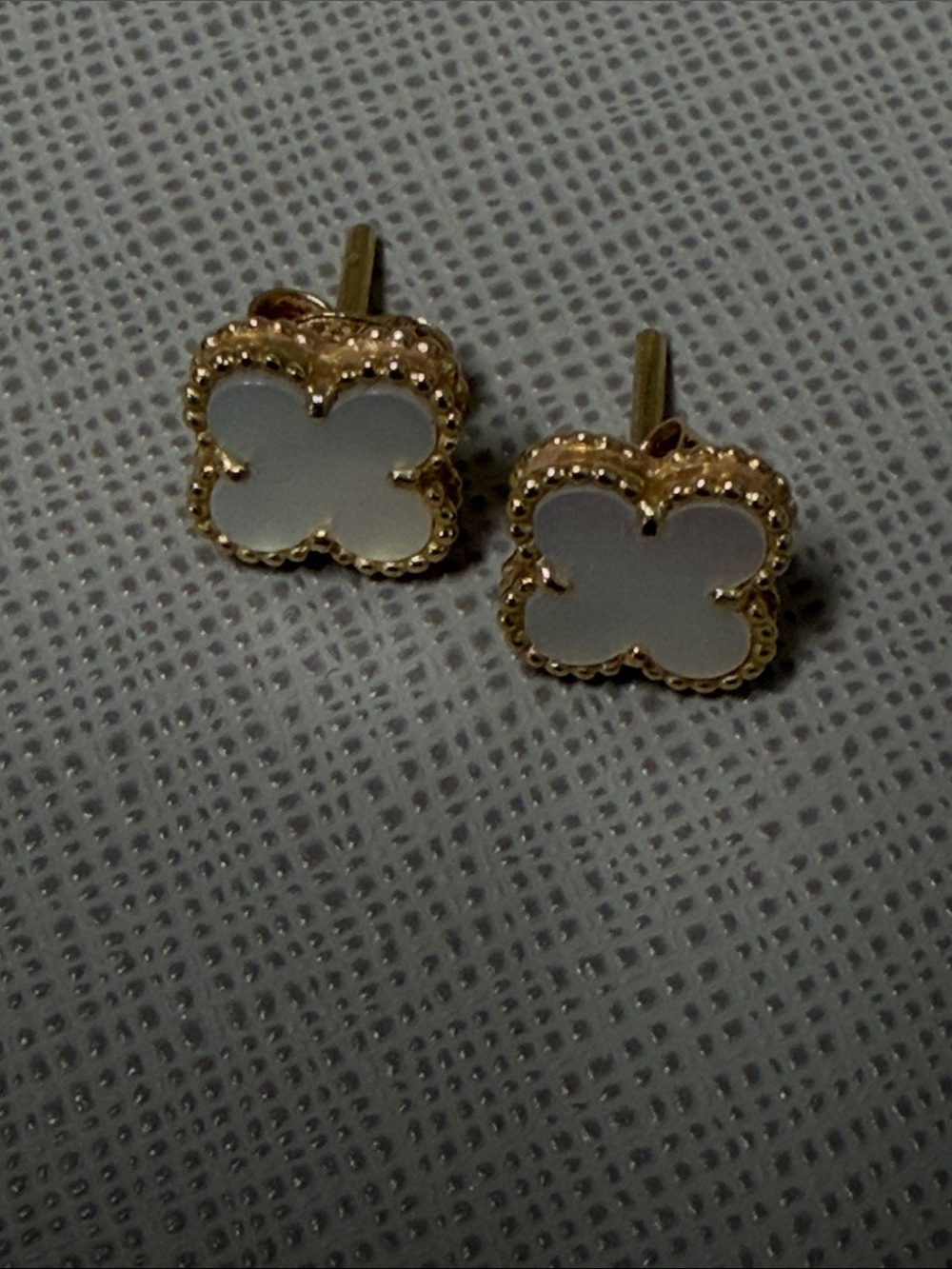 Jewelry | 18k Gold Clover Pendant Necklace And Earrings Setwith ...